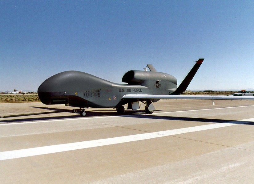 Iran đã chiếm quyền điều khiển RQ-4A Global Hawk của Mỹ